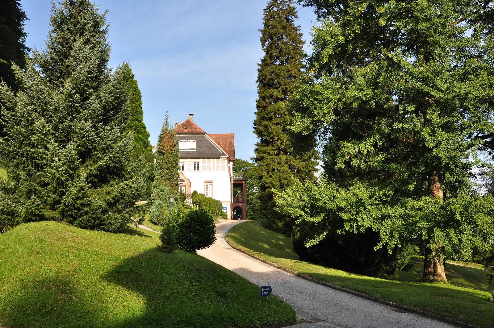 Museum Stangenberg Merck – BECKER